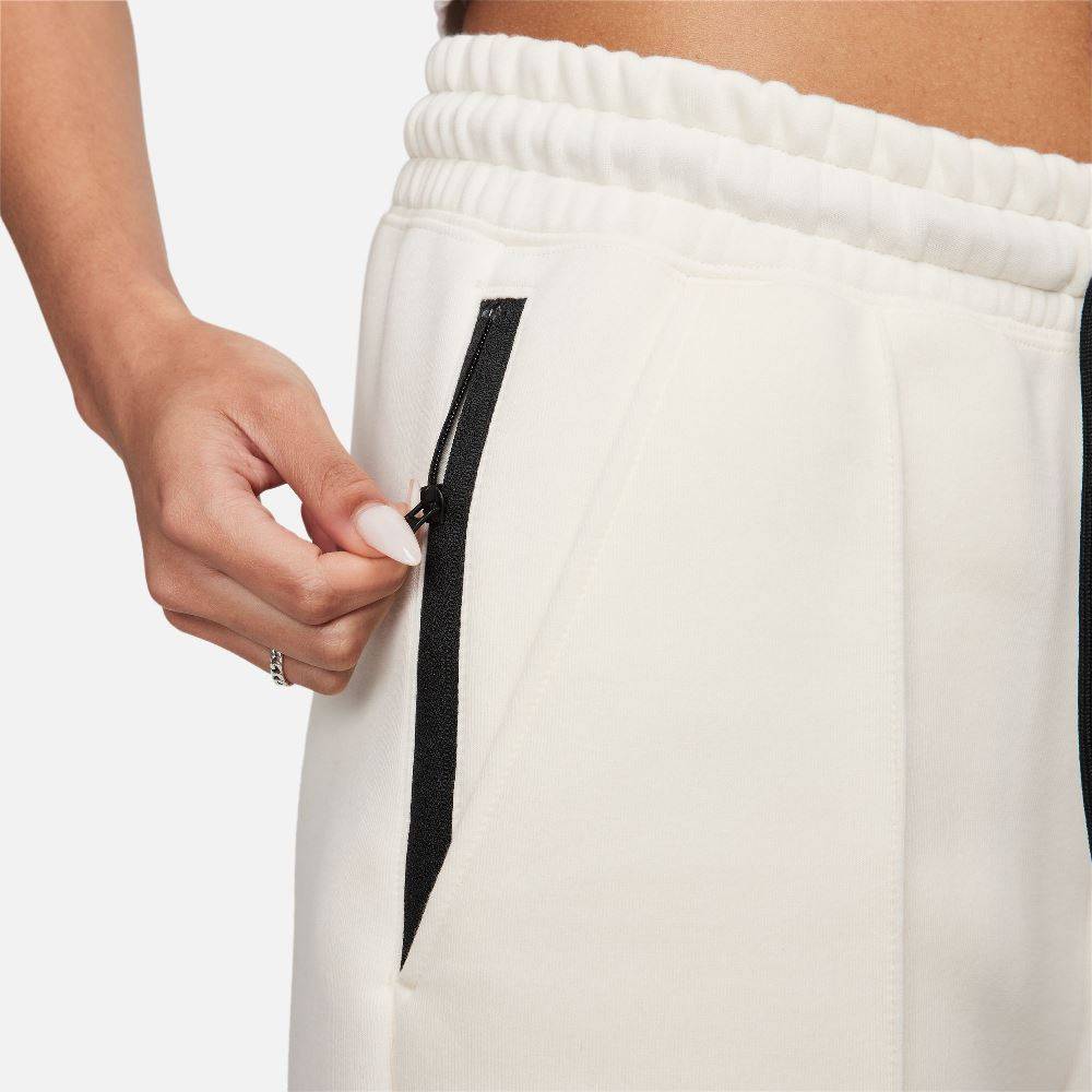 NIKE NSW WOMENS TECH FLEECE JOGGER - FB8330-110